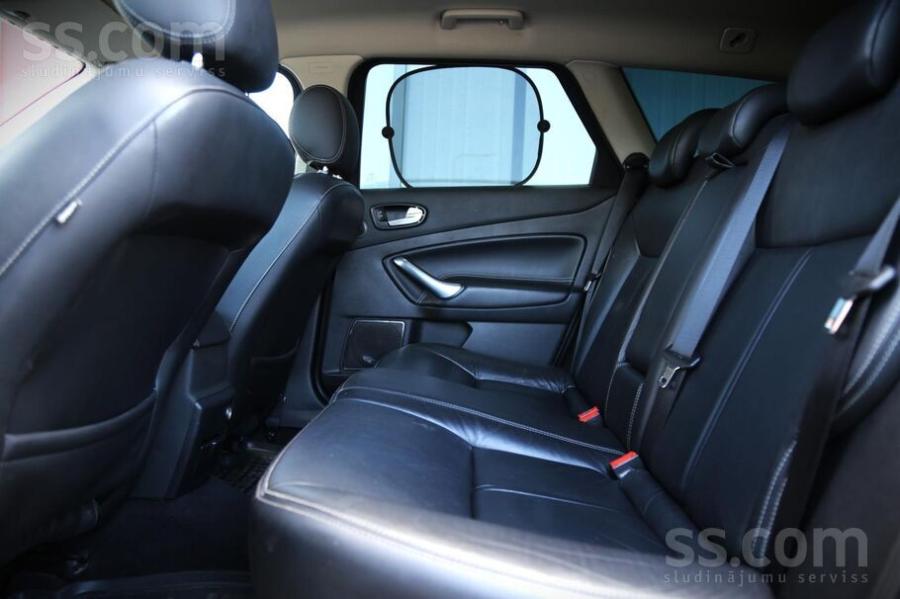 Pelēks Ford Mondeo 2009 Rīga, ar dzinēja tilpumu 1.80 L un nobraukumu 366 tūkst. km par 2795 €, foto 17 vietnē AUTOMOTO.COM.LV