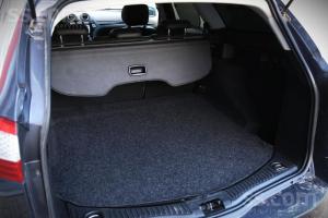 Pelēks Ford Mondeo 2009 Rīga, ar dzinēja tilpumu 1.80 L un nobraukumu 366 tūkst. km par 2795 €, foto 24 vietnē AUTOMOTO.COM.LV