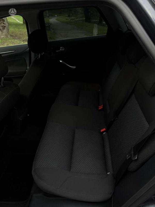 Grey Ford Mondeo 2009 in Kretinga, with an engine capacity of 1.75 L and mileage of 307 thousand km for 2300 €, photo 9 on AUTOMOTO.COM.LV