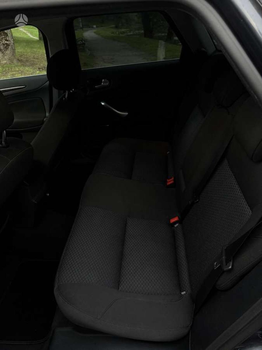 Grey Ford Mondeo 2009 in Kretinga, with an engine capacity of 1.75 L and mileage of 307 thousand km for 2300 €, photo 9 on AUTOMOTO.COM.LV