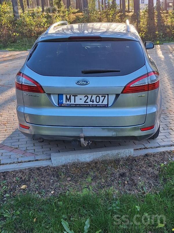 Grey Ford Mondeo 2009 in Talsi, with an engine capacity of 2.00 L and mileage of 306 thousand km for 2300 €, photo 4 on AUTOMOTO.COM.LV