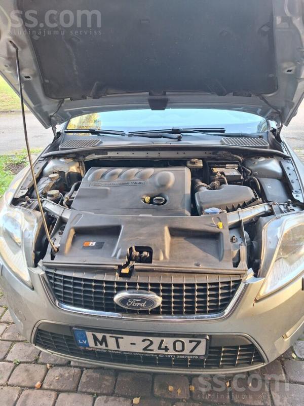 Grey Ford Mondeo 2009 in Talsi, with an engine capacity of 2.00 L and mileage of 306 thousand km for 2300 €, photo 5 on AUTOMOTO.COM.LV