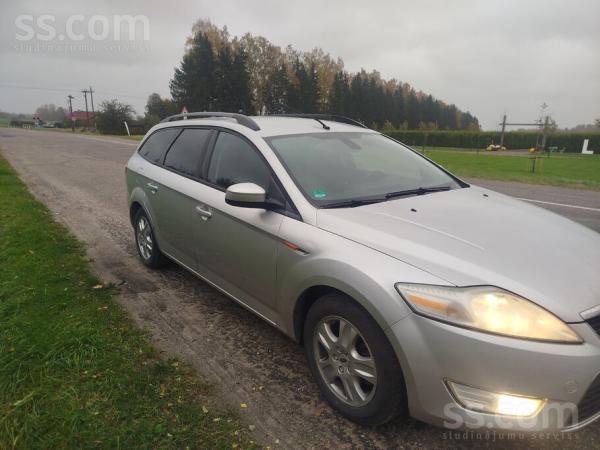 Grey Ford Mondeo 2009 in Riga, with an engine capacity of 2.00 L and mileage of 325 thousand km for 1400 €, photo 4 on AUTOMOTO.COM.LV