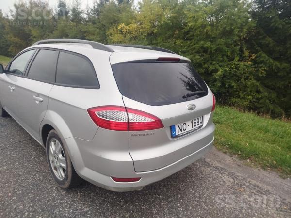 Grey Ford Mondeo 2009 in Riga, with an engine capacity of 2.00 L and mileage of 325 thousand km for 1400 €, photo 6 on AUTOMOTO.COM.LV