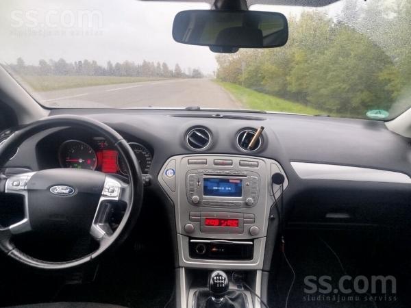 Grey Ford Mondeo 2009 in Riga, with an engine capacity of 2.00 L and mileage of 325 thousand km for 1400 €, photo 7 on AUTOMOTO.COM.LV