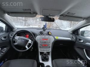 Pelēks Ford Mondeo 2010 Rīga, ar dzinēja tilpumu 2.00 L un nobraukumu 503 tūkst. km par 1700 €, foto 5 vietnē AUTOMOTO.COM.LV