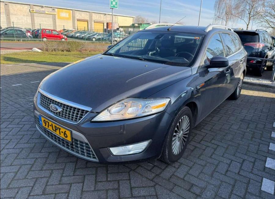 Pelēks Ford Mondeo 2010 Panevēža, ar dzinēja tilpumu 2.00 L un nobraukumu 330 tūkst. km par 2450 €, foto 1 vietnē AUTOMOTO.COM.LV