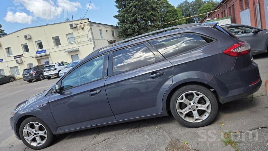Pelēks Ford Mondeo 2010 Rīga, ar dzinēja tilpumu 2.00 L un nobraukumu 315 tūkst. km par 3200 €, foto 6 vietnē AUTOMOTO.COM.LV
