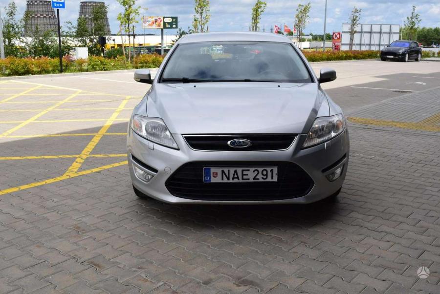 Pelēks Ford Mondeo 2010 Viļņa, ar dzinēja tilpumu 2.00 L un nobraukumu 293 tūkst. km par 3500 €, foto 3 vietnē AUTOMOTO.COM.LV