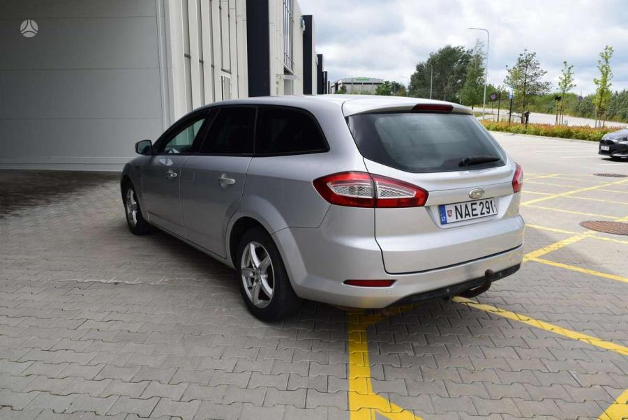 Pelēks Ford Mondeo 2010 Viļņa, ar dzinēja tilpumu 2.00 L un nobraukumu 293 tūkst. km par 3500 €, foto 6 vietnē AUTOMOTO.COM.LV