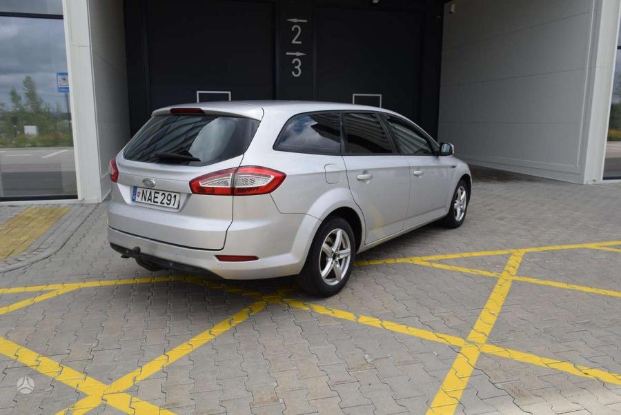 Pelēks Ford Mondeo 2010 Viļņa, ar dzinēja tilpumu 2.00 L un nobraukumu 293 tūkst. km par 3500 €, foto 8 vietnē AUTOMOTO.COM.LV