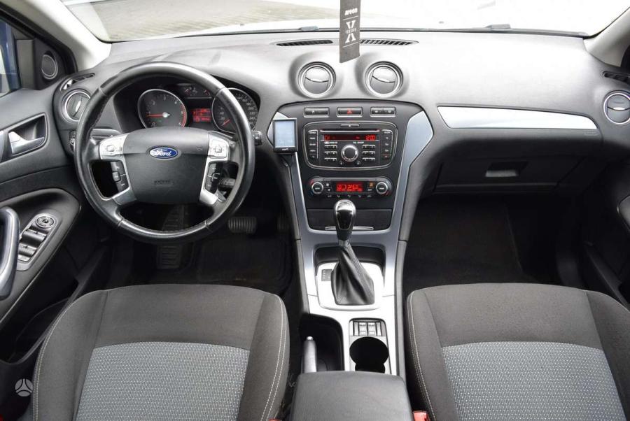 Pelēks Ford Mondeo 2010 Viļņa, ar dzinēja tilpumu 2.00 L un nobraukumu 293 tūkst. km par 3500 €, foto 12 vietnē AUTOMOTO.COM.LV