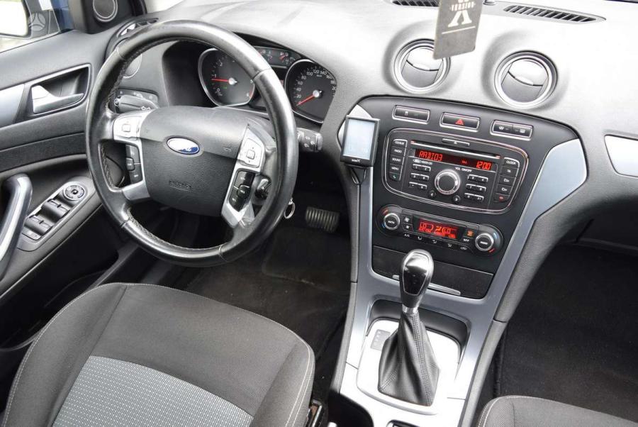 Pelēks Ford Mondeo 2010 Viļņa, ar dzinēja tilpumu 2.00 L un nobraukumu 293 tūkst. km par 3500 €, foto 13 vietnē AUTOMOTO.COM.LV
