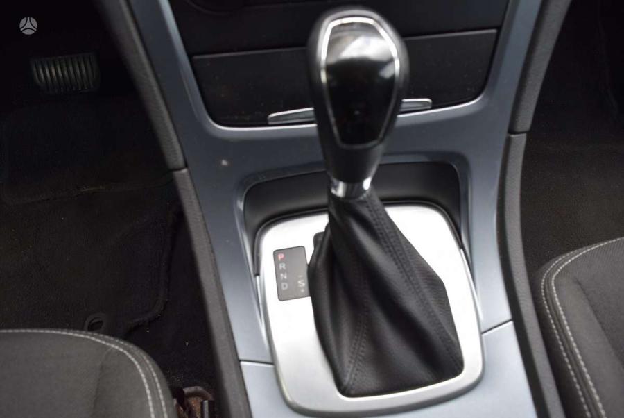 Pelēks Ford Mondeo 2010 Viļņa, ar dzinēja tilpumu 2.00 L un nobraukumu 293 tūkst. km par 3500 €, foto 14 vietnē AUTOMOTO.COM.LV