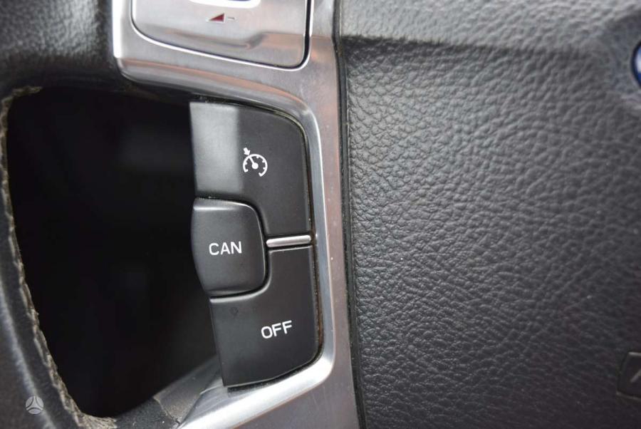 Pelēks Ford Mondeo 2010 Viļņa, ar dzinēja tilpumu 2.00 L un nobraukumu 293 tūkst. km par 3500 €, foto 18 vietnē AUTOMOTO.COM.LV