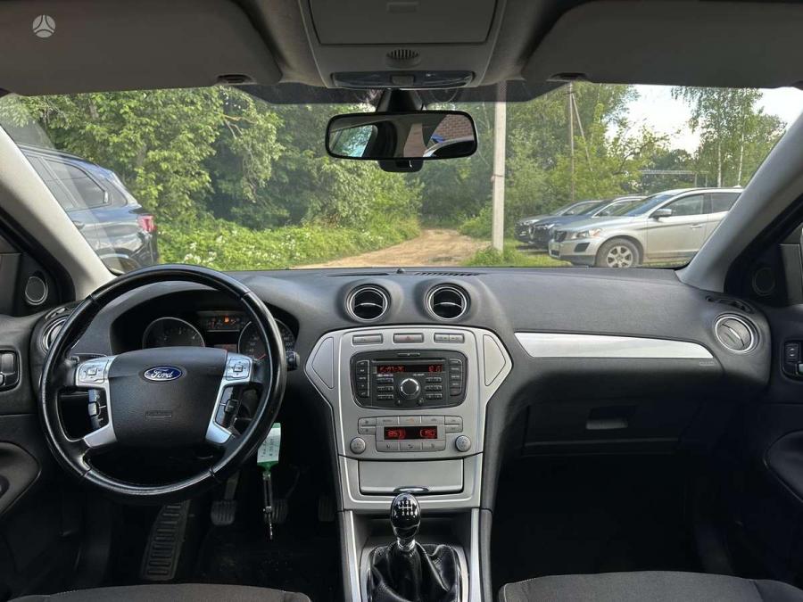 Grey Ford Mondeo 2010 in Kaunas, with an engine capacity of 1.80 L and mileage of 273 thousand km for 3250 €, photo 12 on AUTOMOTO.COM.LV