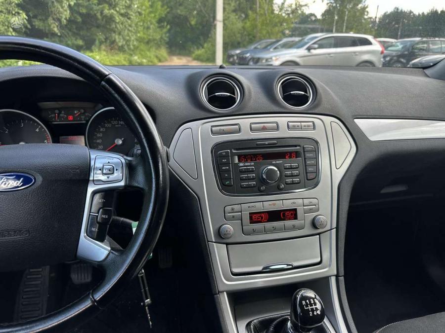 Grey Ford Mondeo 2010 in Kaunas, with an engine capacity of 1.80 L and mileage of 273 thousand km for 3250 €, photo 14 on AUTOMOTO.COM.LV