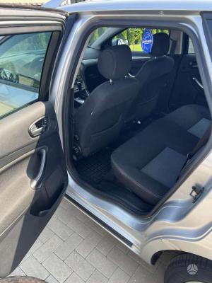 Pelēks Ford Mondeo 2010 Kauņa, ar dzinēja tilpumu 2.00 L un nobraukumu 288 tūkst. km par 2650 €, foto 10 vietnē AUTOMOTO.COM.LV