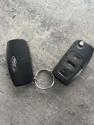 Pelēks Ford Mondeo 2010 Kauņa, ar dzinēja tilpumu 2.00 L un nobraukumu 288 tūkst. km par 2650 €, foto 17 vietnē AUTOMOTO.COM.LV