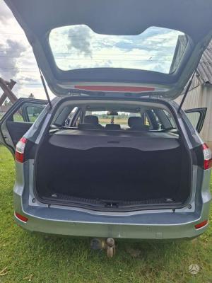 Pelēks Ford Mondeo 2010 Akmenė, ar dzinēja tilpumu 2.00 L un nobraukumu 261 tūkst. km par 2250 €, foto 11 vietnē AUTOMOTO.COM.LV