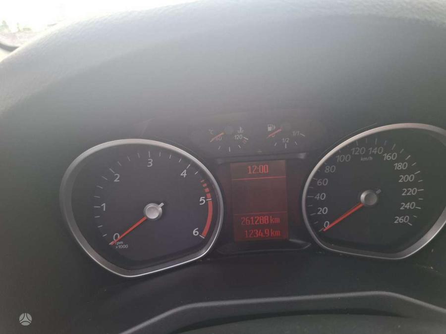 Pelēks Ford Mondeo 2010 Akmenė, ar dzinēja tilpumu 2.00 L un nobraukumu 261 tūkst. km par 2250 €, foto 12 vietnē AUTOMOTO.COM.LV