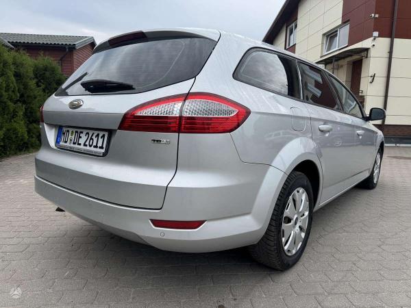 Pelēks Ford Mondeo 2010 Kretinga, ar dzinēja tilpumu 2.00 L un nobraukumu 308 tūkst. km par 3495 €, foto 9 vietnē AUTOMOTO.COM.LV