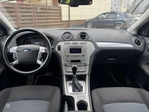 Grey Ford Mondeo 2010 in Kretinga, with an engine capacity of 2.00 L and mileage of 308 thousand km for 3495 €, photo 19 on AUTOMOTO.COM.LV