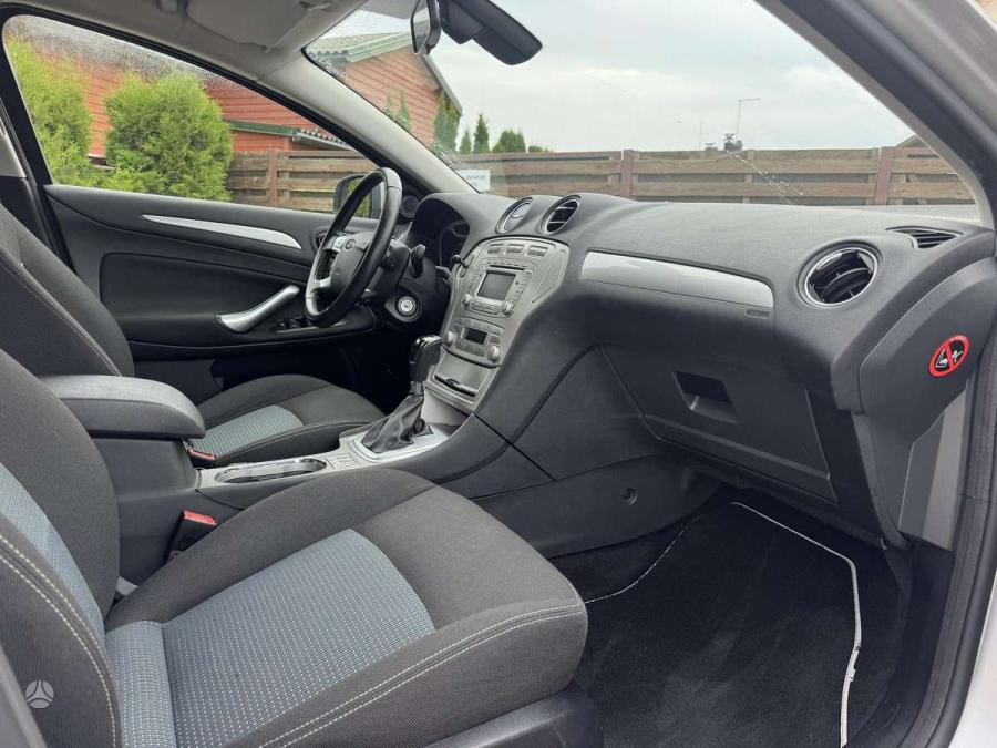 Grey Ford Mondeo 2010 in Kretinga, with an engine capacity of 2.00 L and mileage of 308 thousand km for 3495 €, photo 25 on AUTOMOTO.COM.LV