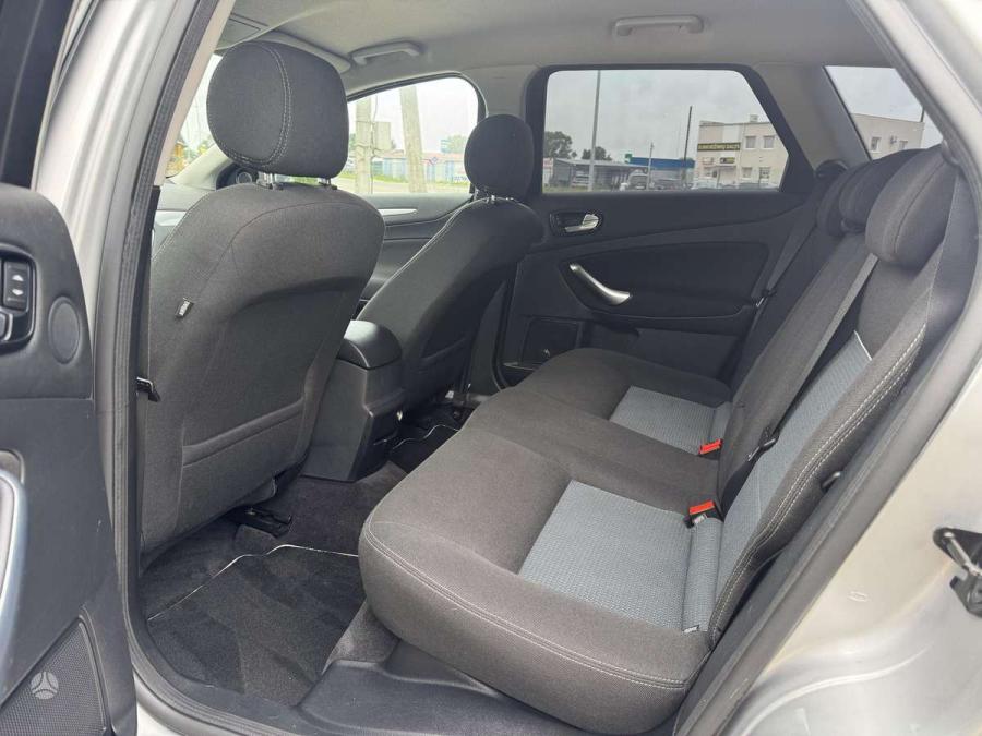 Grey Ford Mondeo 2010 in Kretinga, with an engine capacity of 2.00 L and mileage of 308 thousand km for 3495 €, photo 27 on AUTOMOTO.COM.LV