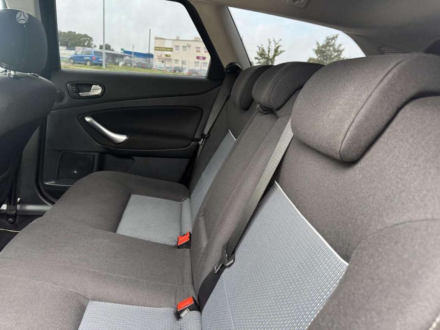 Grey Ford Mondeo 2010 in Kretinga, with an engine capacity of 2.00 L and mileage of 308 thousand km for 3495 €, photo 28 on AUTOMOTO.COM.LV