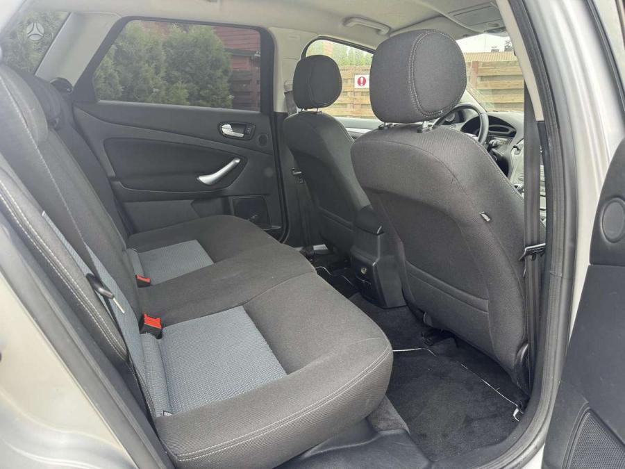 Grey Ford Mondeo 2010 in Kretinga, with an engine capacity of 2.00 L and mileage of 308 thousand km for 3495 €, photo 30 on AUTOMOTO.COM.LV