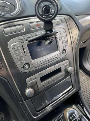 Grey Ford Mondeo 2010 in Gargzdai, with an engine capacity of 2.00 L and mileage of 297 thousand km for 1700 €, photo 14 on AUTOMOTO.COM.LV