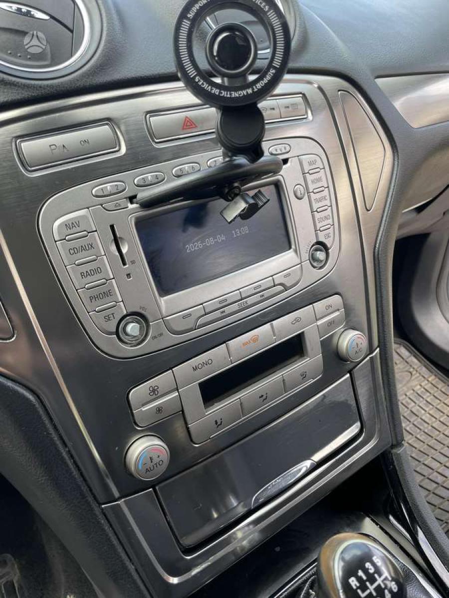 Grey Ford Mondeo 2010 in Gargzdai, with an engine capacity of 2.00 L and mileage of 297 thousand km for 1700 €, photo 14 on AUTOMOTO.COM.LV