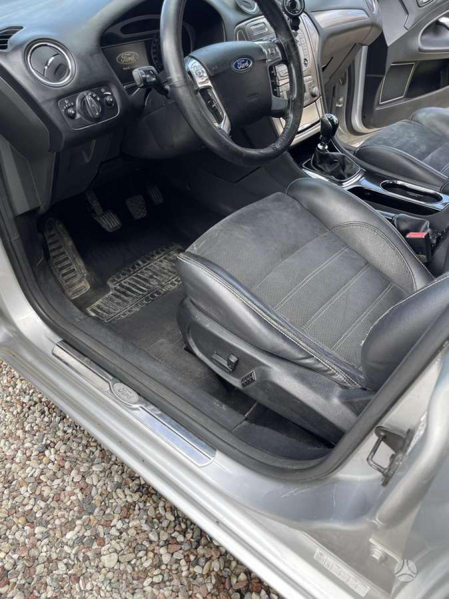 Grey Ford Mondeo 2010 in Gargzdai, with an engine capacity of 2.00 L and mileage of 297 thousand km for 1700 €, photo 16 on AUTOMOTO.COM.LV