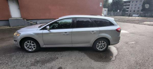 Pelēks Ford Mondeo 2010 Kauņa, ar dzinēja tilpumu 2.00 L un nobraukumu 306 tūkst. km par 2600 €, foto 8 vietnē AUTOMOTO.COM.LV