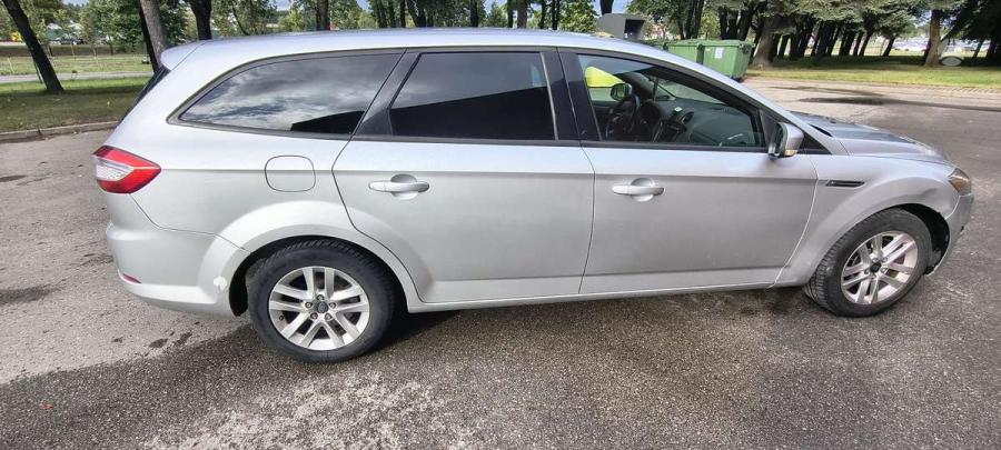 Pelēks Ford Mondeo 2010 Kauņa, ar dzinēja tilpumu 2.00 L un nobraukumu 306 tūkst. km par 2600 €, foto 9 vietnē AUTOMOTO.COM.LV