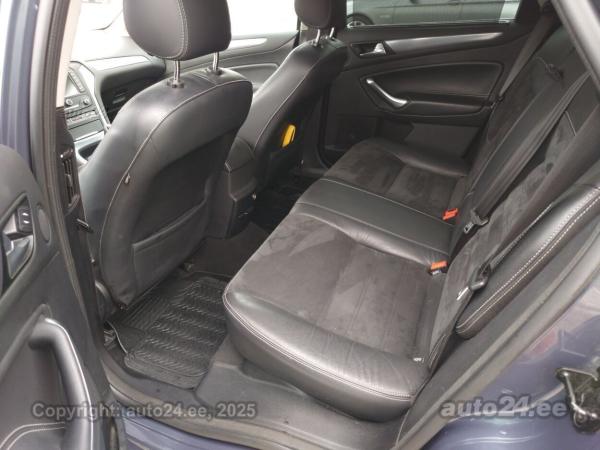 Pelēks Ford Mondeo 2011 Tallina, ar dzinēja tilpumu 2.00 L un nobraukumu 295 tūkst. km par 4500 €, foto 11 vietnē AUTOMOTO.COM.LV