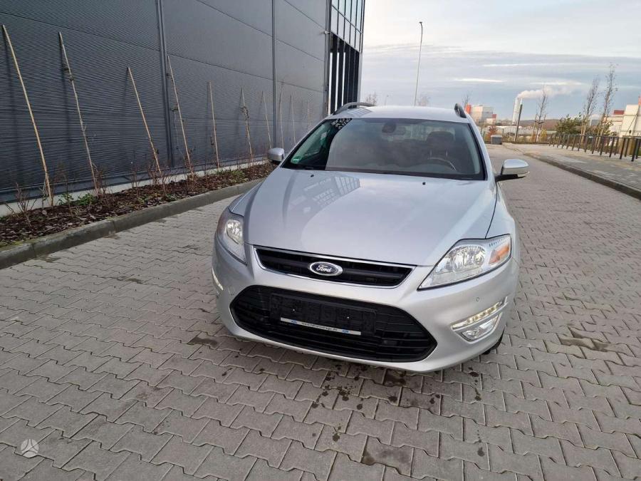 Pelēks Ford Mondeo 2011 Viļņa, ar dzinēja tilpumu 1.60 L un nobraukumu 238 tūkst. km par 3699 €, foto 2 vietnē AUTOMOTO.COM.LV