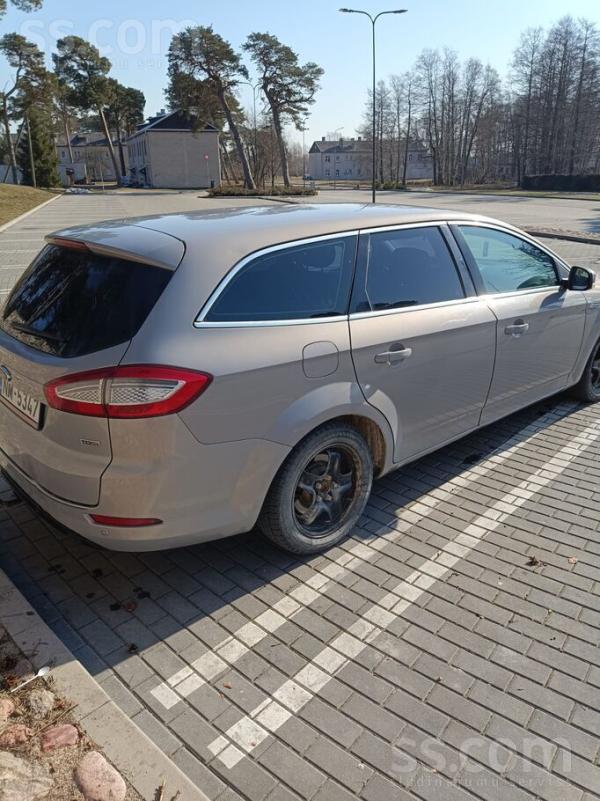 Pelēks Ford Mondeo 2011 Ventspils, ar dzinēja tilpumu 2.00 L un nobraukumu 314 tūkst. km par 3100 €, foto 2 vietnē AUTOMOTO.COM.LV