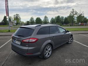 Pelēks Ford Mondeo 2011 Rīga, ar dzinēja tilpumu 2.00 L un nobraukumu 408 tūkst. km par 3650 €, foto 11 vietnē AUTOMOTO.COM.LV