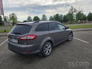 Pelēks Ford Mondeo 2011 Rīga, ar dzinēja tilpumu 2.00 L un nobraukumu 408 tūkst. km par 3650 €, foto 12 vietnē AUTOMOTO.COM.LV