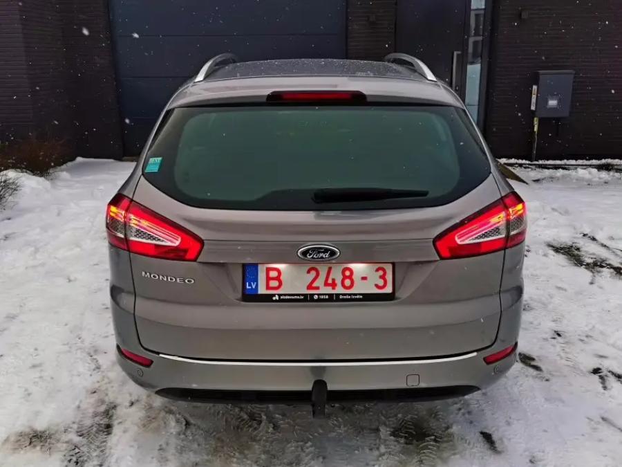 Grey Ford Mondeo 2011 in Riga, with an engine capacity of 2.00 L and mileage of 222 thousand km for 6490 €, photo 6 on AUTOMOTO.COM.LV