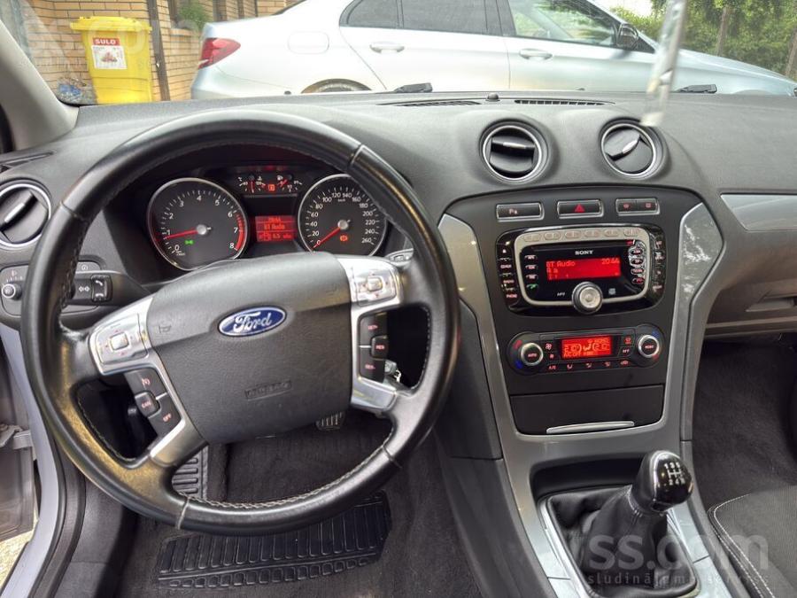 Grey Ford Mondeo 2011 in Riga, with an engine capacity of 1.60 L and mileage of 259 thousand km for 1150 €, photo 10 on AUTOMOTO.COM.LV