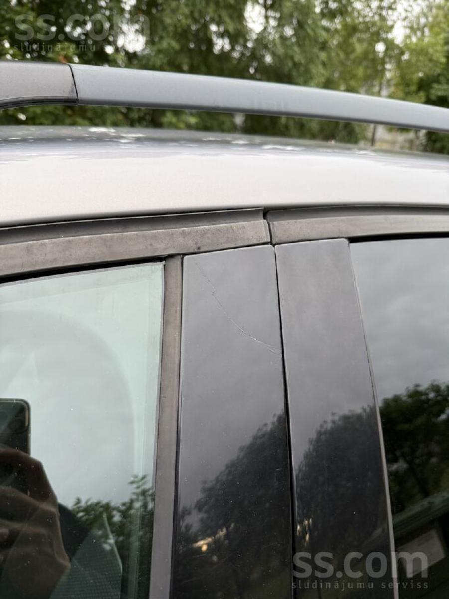 Grey Ford Mondeo 2011 in Riga, with an engine capacity of 1.60 L and mileage of 259 thousand km for 1150 €, photo 14 on AUTOMOTO.COM.LV