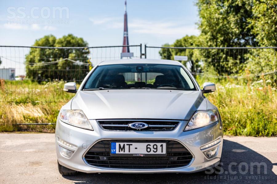 Pelēks Ford Mondeo 2011 Rīga, ar dzinēja tilpumu 2.20 L un nobraukumu 403 tūkst. km par 2990 €, foto 4 vietnē AUTOMOTO.COM.LV