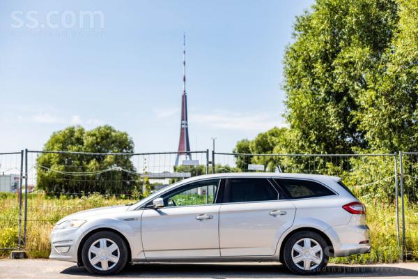 Pelēks Ford Mondeo 2011 Rīga, ar dzinēja tilpumu 2.20 L un nobraukumu 403 tūkst. km par 2990 €, foto 4 vietnē AUTOMOTO.COM.LV
