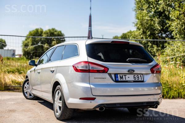 Pelēks Ford Mondeo 2011 Rīga, ar dzinēja tilpumu 2.20 L un nobraukumu 403 tūkst. km par 2990 €, foto 6 vietnē AUTOMOTO.COM.LV