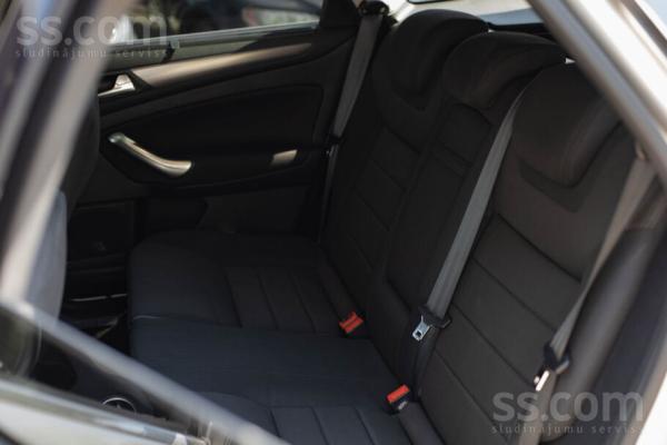 Pelēks Ford Mondeo 2011 Rīga, ar dzinēja tilpumu 2.20 L un nobraukumu 403 tūkst. km par 2990 €, foto 10 vietnē AUTOMOTO.COM.LV