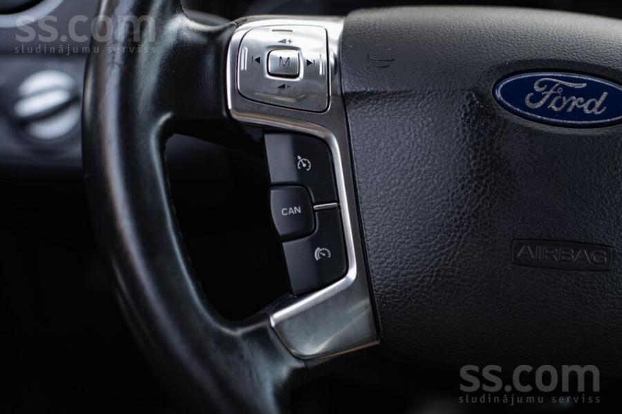 Pelēks Ford Mondeo 2011 Rīga, ar dzinēja tilpumu 2.20 L un nobraukumu 403 tūkst. km par 2990 €, foto 18 vietnē AUTOMOTO.COM.LV