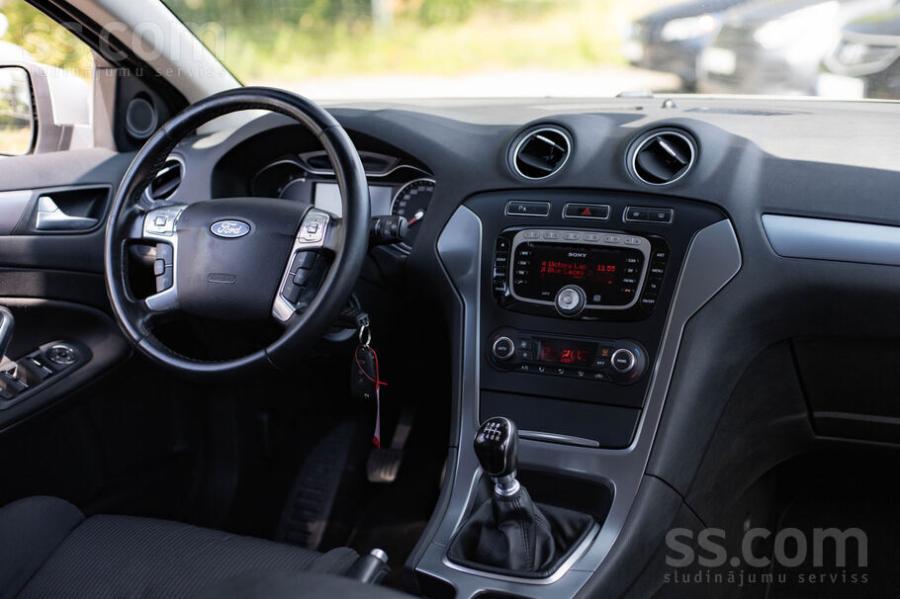 Pelēks Ford Mondeo 2011 Rīga, ar dzinēja tilpumu 2.20 L un nobraukumu 403 tūkst. km par 2990 €, foto 25 vietnē AUTOMOTO.COM.LV